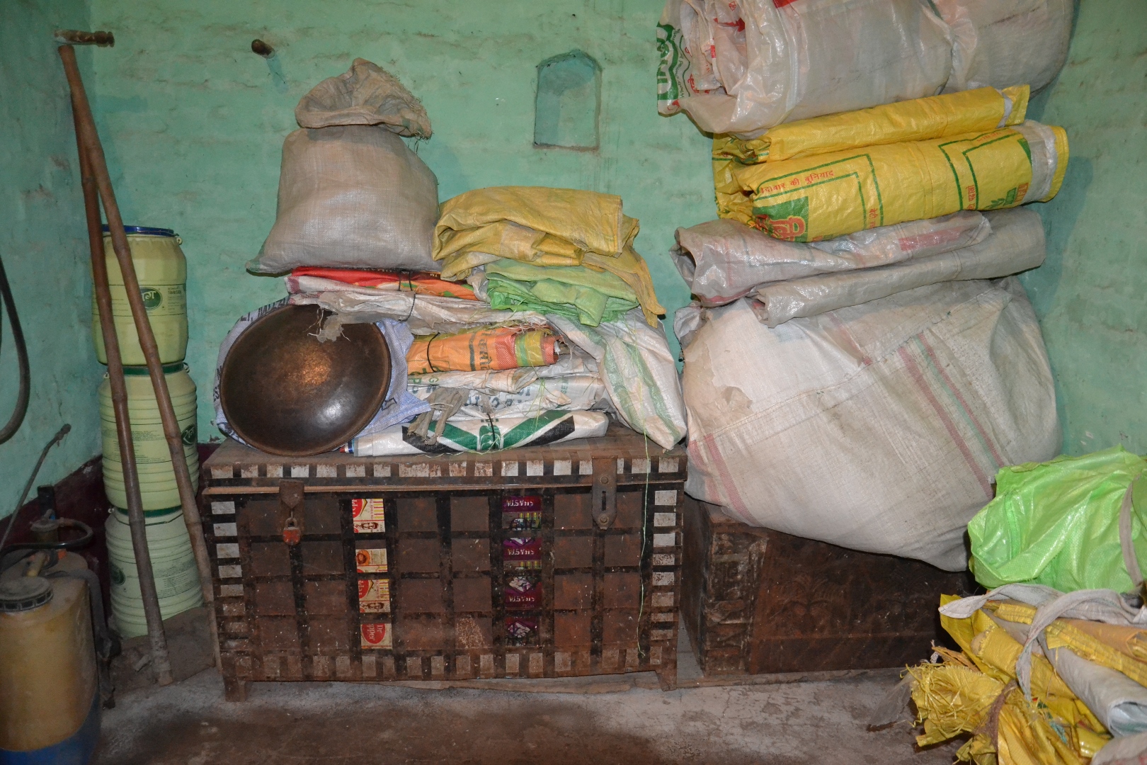 Sandook – Vernacular Furniture of India