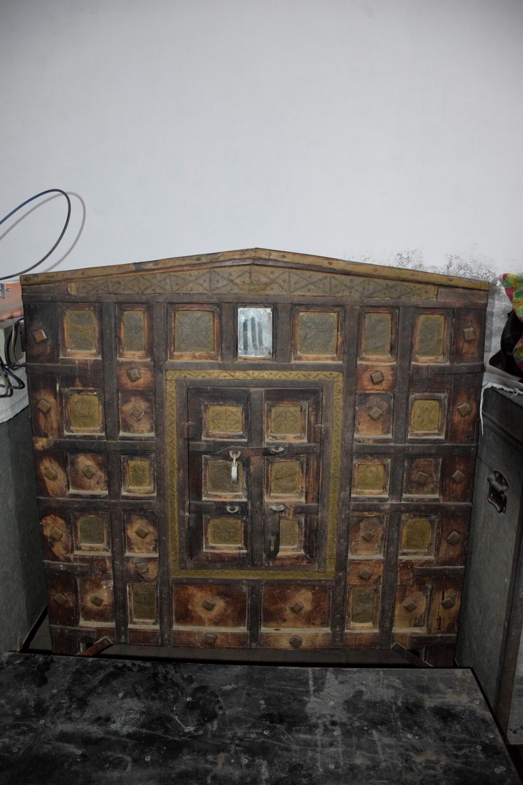 Sandook – Vernacular Furniture of India