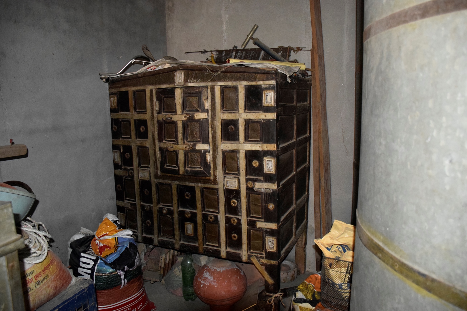 Sandook – Vernacular Furniture of India