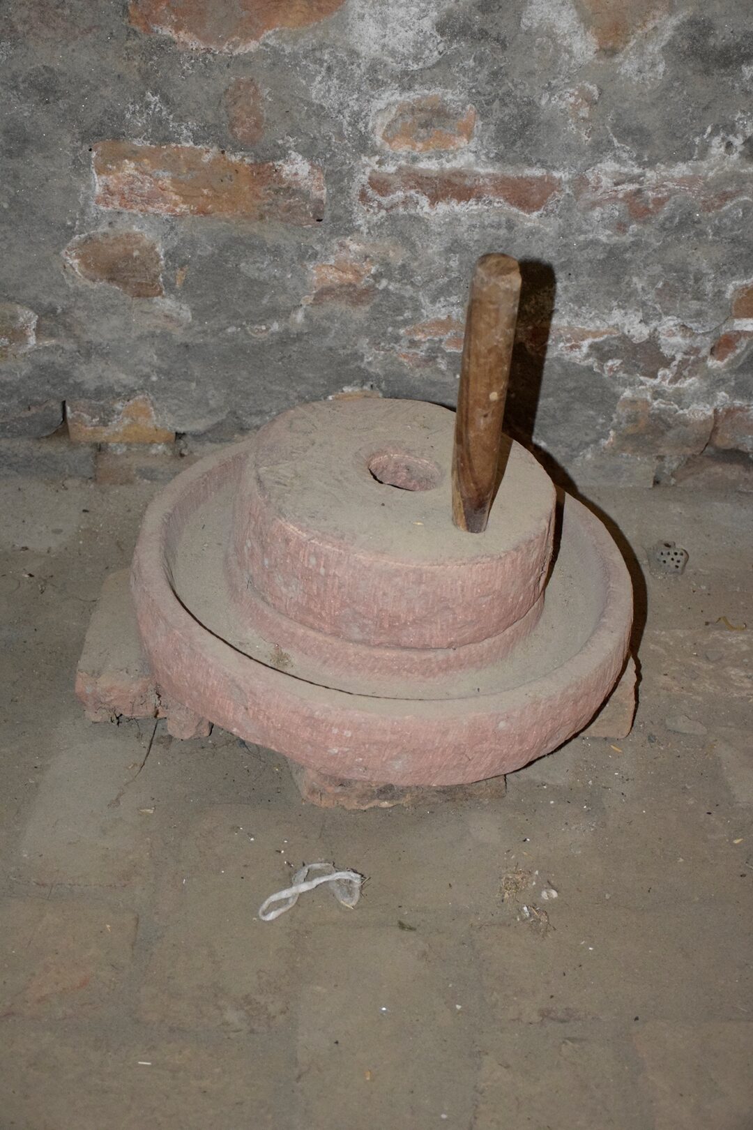 Chakki – Vernacular Furniture of India
