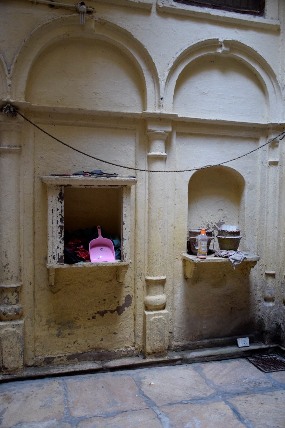 Aliya – Vernacular Furniture of India