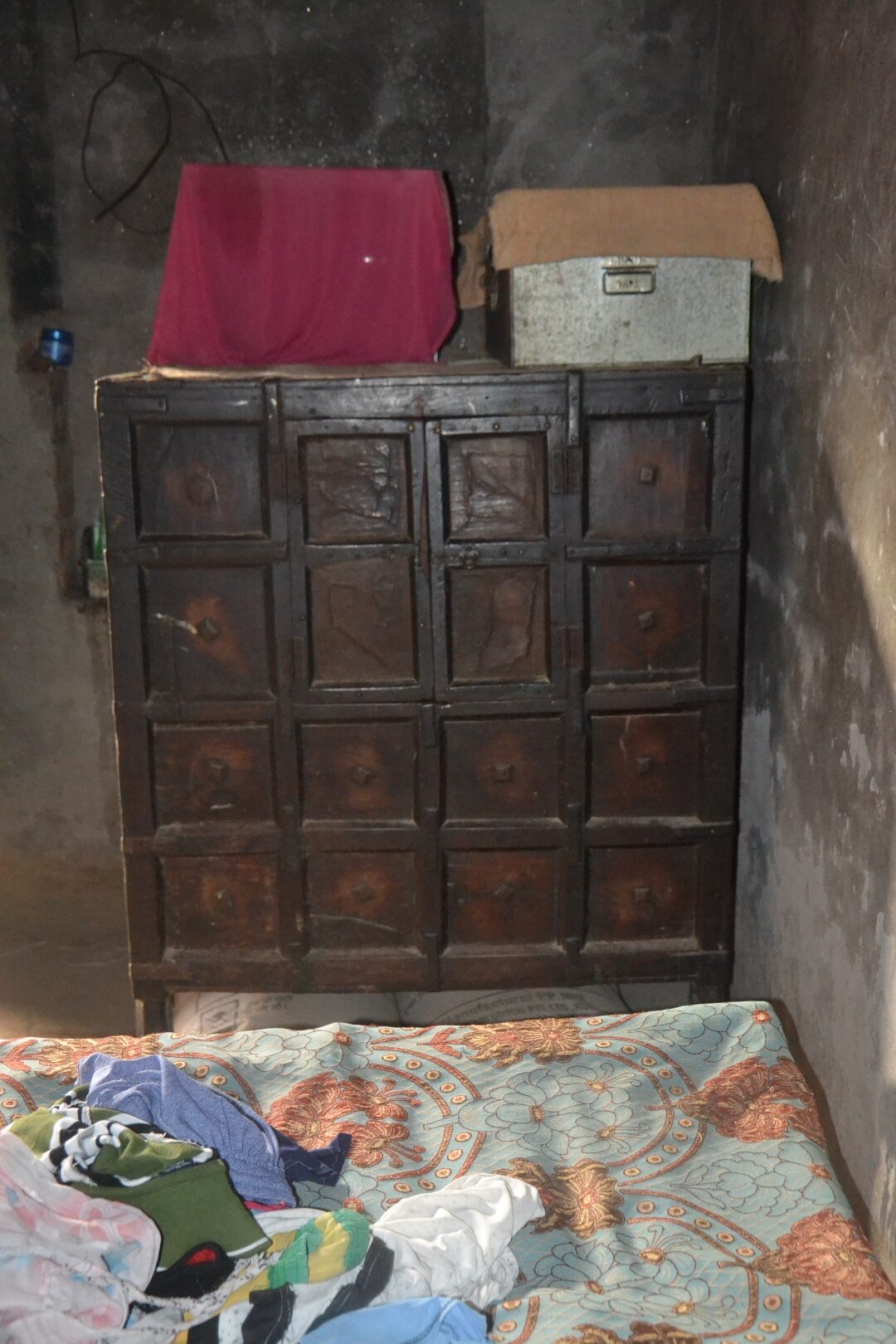 Sandook – Vernacular Furniture of India