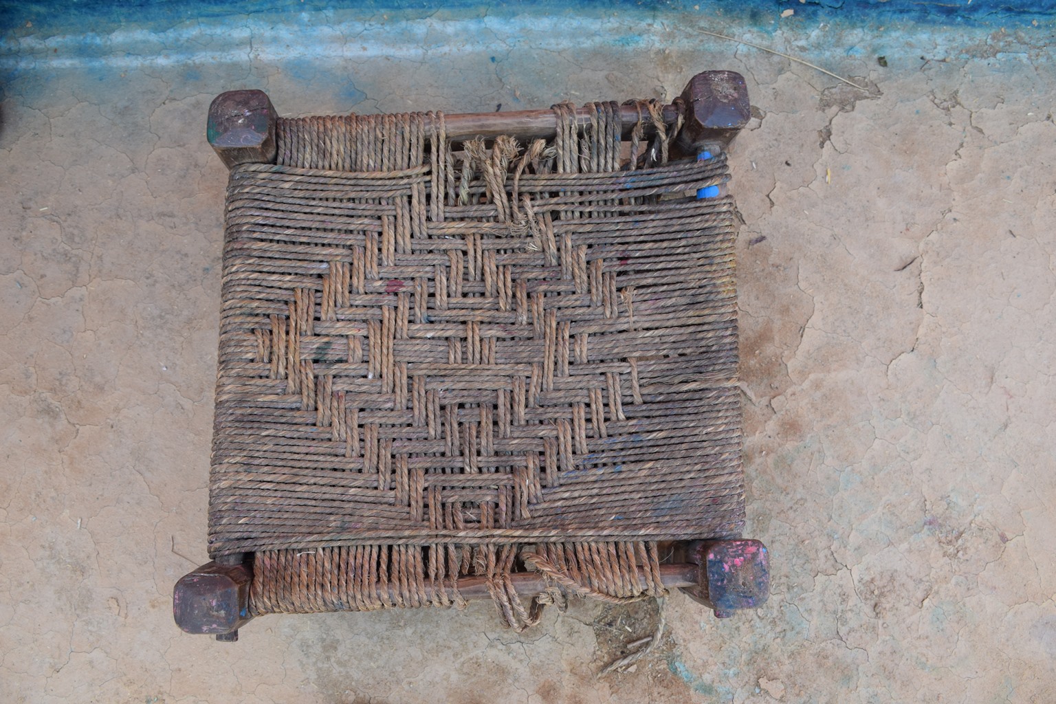 Pidhi – Vernacular Furniture of India